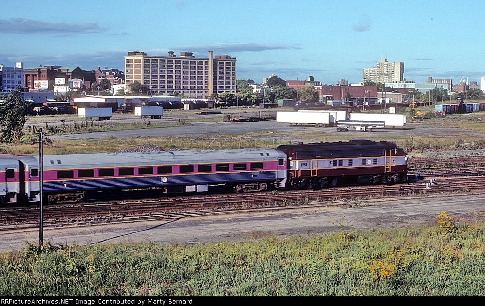 MBTA 1151 Near North Station